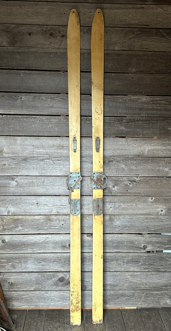 Antique Ebonite Bottom All Racer Skis - VintageWinter