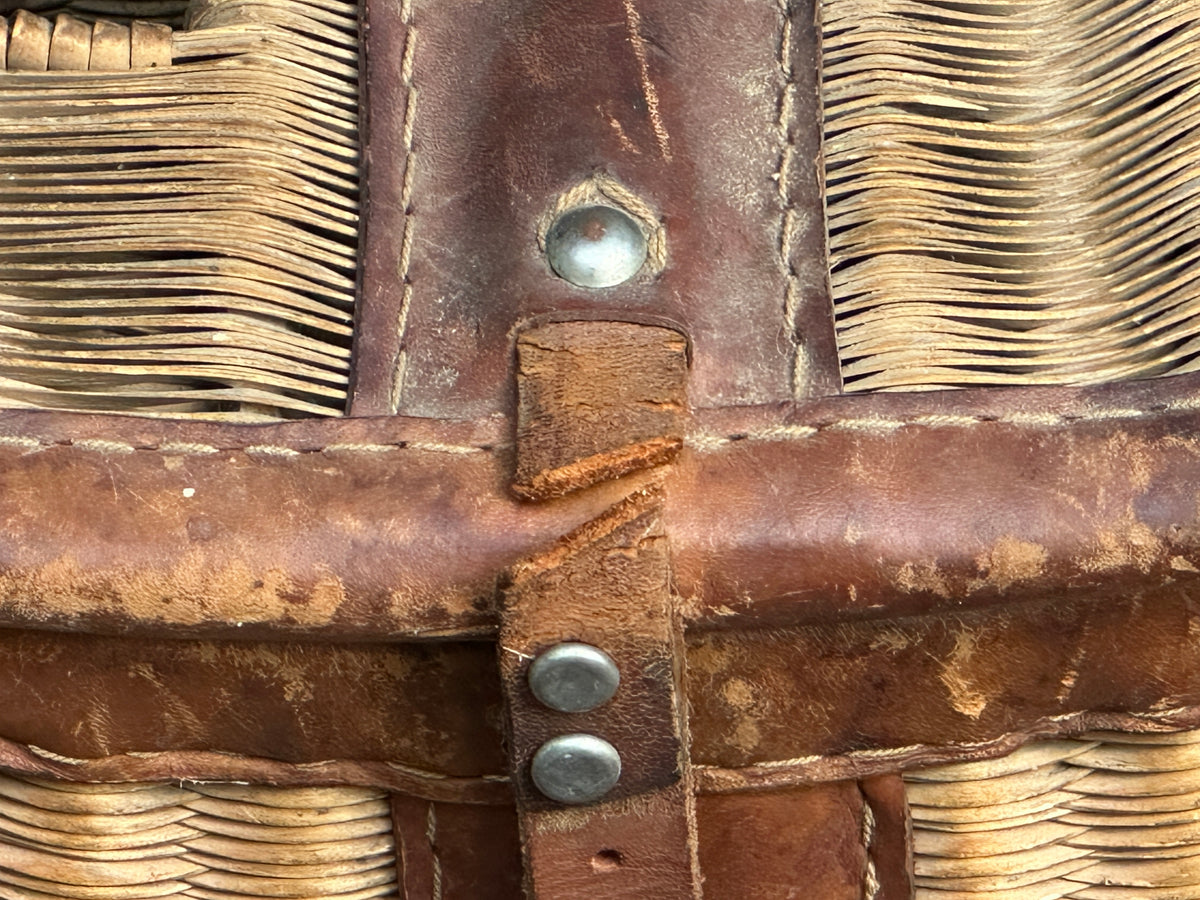 Vintage Fishing Creel Basket - VintageWinter