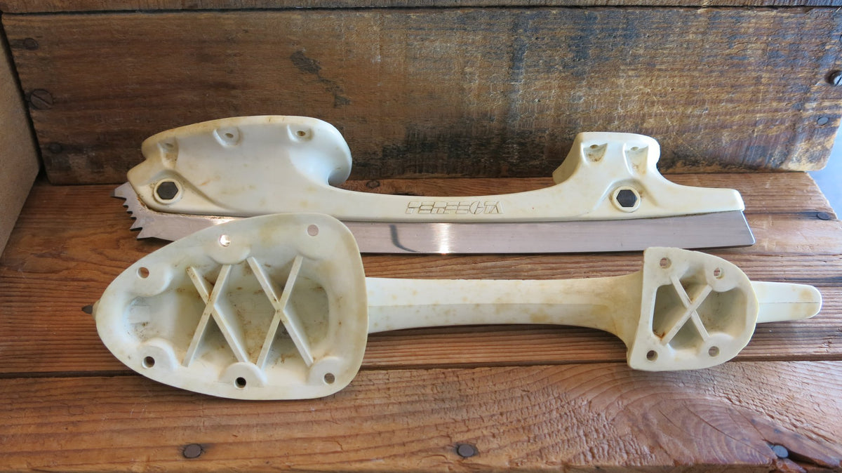 PERFECTA Vintage Ice Skates - VintageWinter