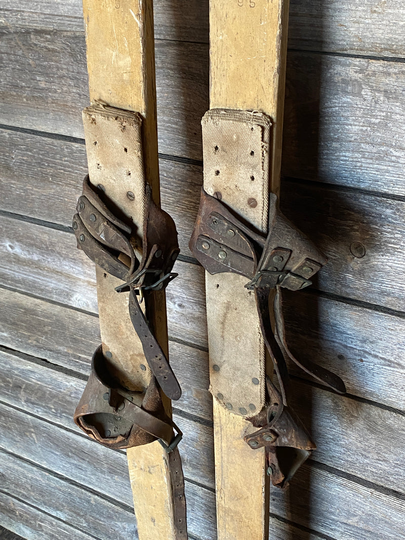 Vintage U.S. Military 10th Mountain Division Skis - VintageWinter