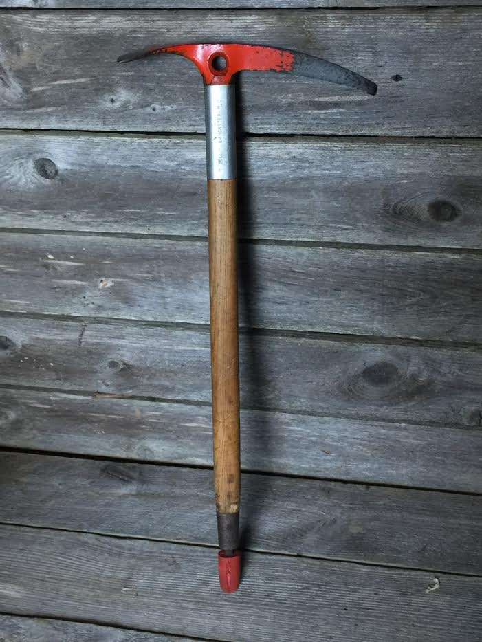 Vintage Italian Ice Axe - CAMP - VintageWinter