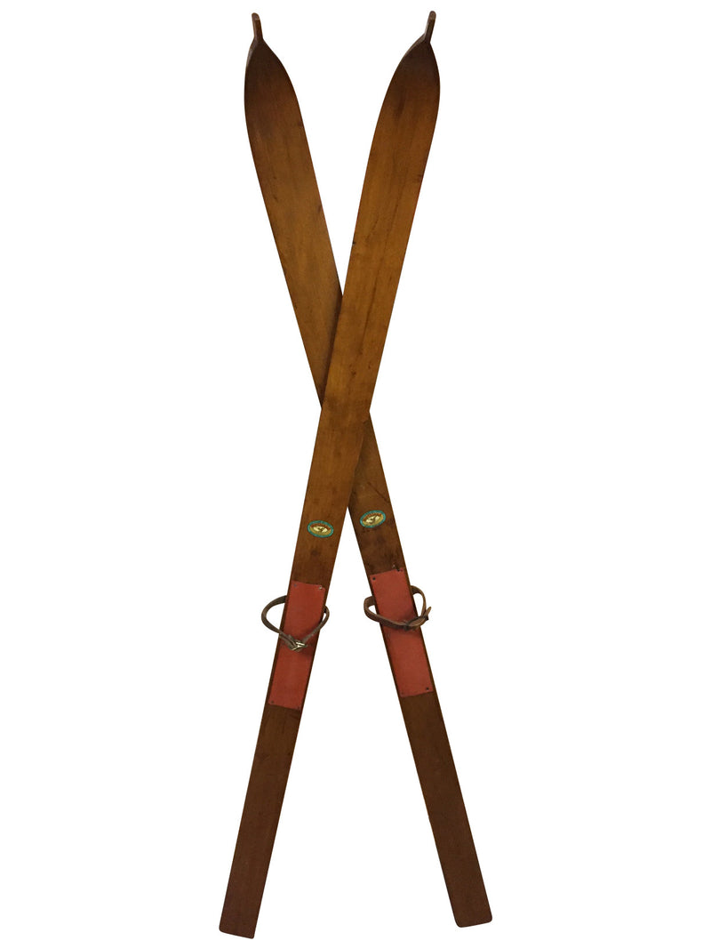 Vintage Northland Pointed Tip Skis - VintageWinter